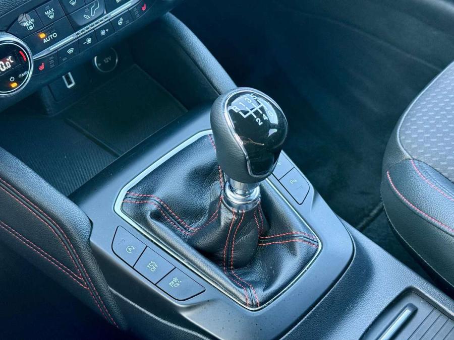 Pelēks Ford Focus 2019 Vilkaviškis, ar dzinēja tilpumu 2.00 L un nobraukumu 187 tūkst. km par 10700 €, foto 15 vietnē AUTOMOTO.COM.LV