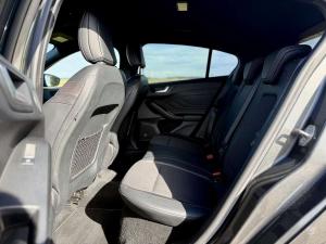Pelēks Ford Focus 2019 Vilkaviškis, ar dzinēja tilpumu 2.00 L un nobraukumu 187 tūkst. km par 10700 €, foto 24 vietnē AUTOMOTO.COM.LV