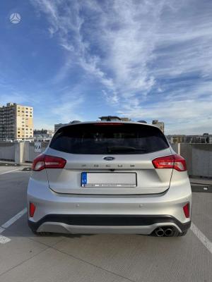 Grey Ford Focus 2020 in Vilnius, with an engine capacity of 1.00 L and mileage of 38 thousand km for 15000 €, photo 6 on AUTOMOTO.COM.LV