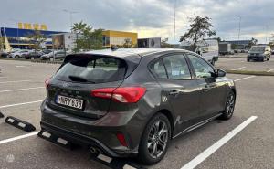 Pelēks Ford Focus 2020 Viļņa, ar dzinēja tilpumu 1.00 L un nobraukumu 122 tūkst. km par 12500 €, foto 6 vietnē AUTOMOTO.COM.LV