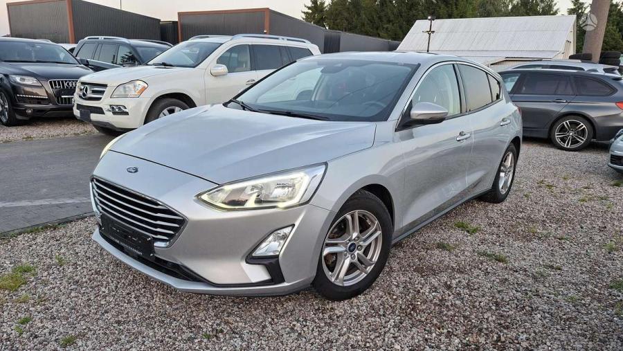 Grey Ford Focus 2020 in Kaunas, with an engine capacity of 1.00 L and mileage of 99 thousand km for 7600 €, photo 1 on AUTOMOTO.COM.LV
