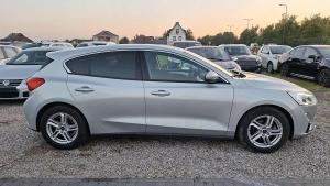 Grey Ford Focus 2020 in Kaunas, with an engine capacity of 1.00 L and mileage of 99 thousand km for 7600 €, photo 6 on AUTOMOTO.COM.LV