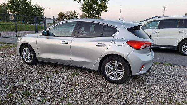 Pelēks Ford Focus 2020 Kauņa, ar dzinēja tilpumu 1.00 L un nobraukumu 99 tūkst. km par 7600 €, foto 10 vietnē AUTOMOTO.COM.LV