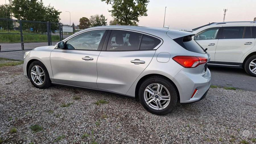Grey Ford Focus 2020 in Kaunas, with an engine capacity of 1.00 L and mileage of 99 thousand km for 7600 €, photo 10 on AUTOMOTO.COM.LV