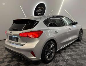 Grey Ford Focus 2021 in Marijampole, with an engine capacity of 2.00 L and mileage of 86 thousand km for 14500 €, photo 33 on AUTOMOTO.COM.LV