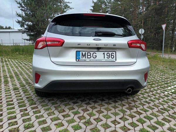 Pelēks Ford Focus 2021 Viļņa, ar dzinēja tilpumu 1.50 L un nobraukumu 80 tūkst. km par 11800 €, foto 6 vietnē AUTOMOTO.COM.LV