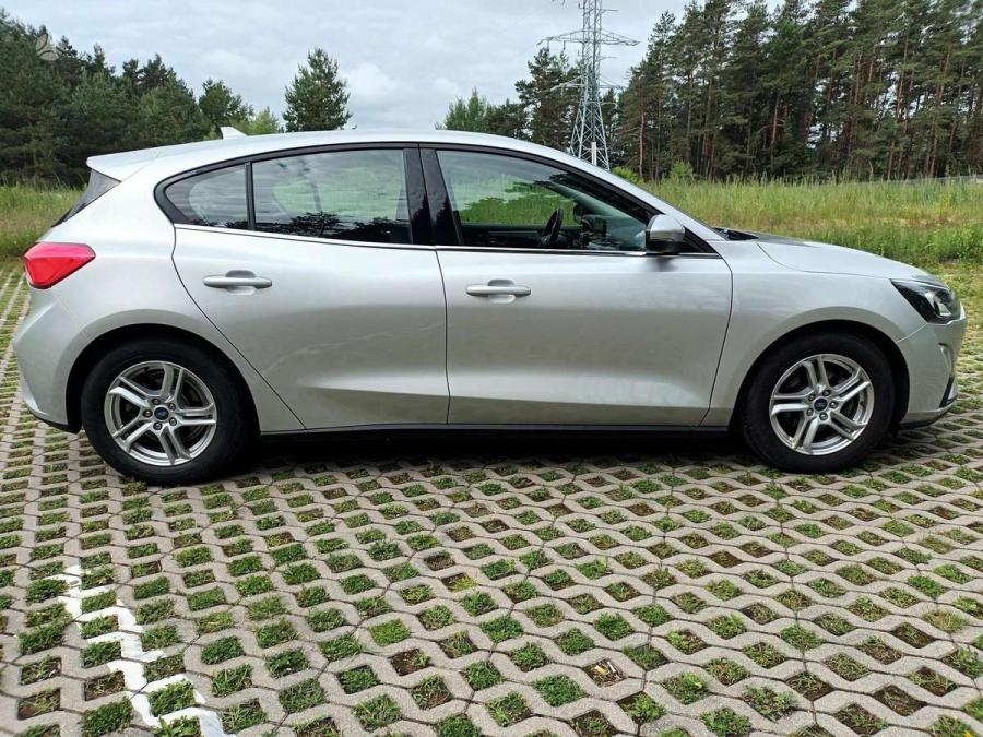 Pelēks Ford Focus 2021 Viļņa, ar dzinēja tilpumu 1.50 L un nobraukumu 80 tūkst. km par 11800 €, foto 10 vietnē AUTOMOTO.COM.LV