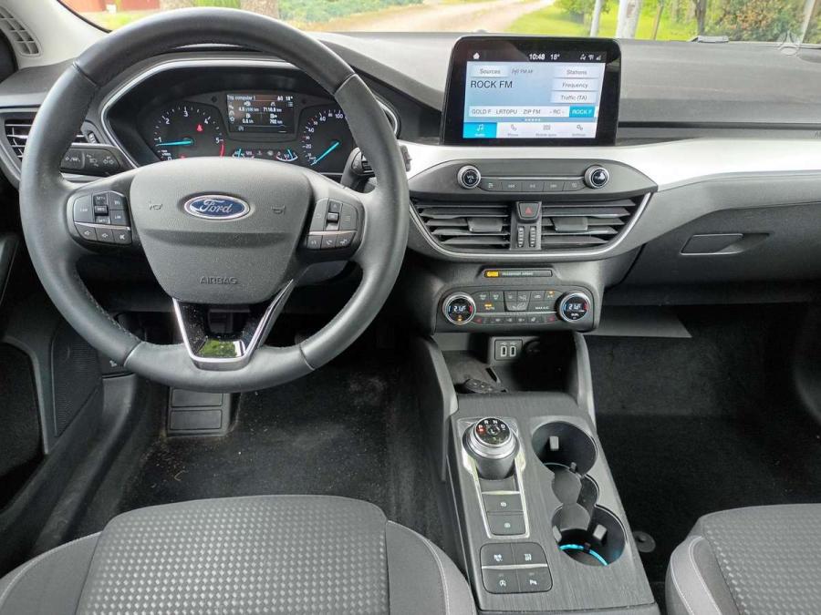 Pelēks Ford Focus 2021 Viļņa, ar dzinēja tilpumu 1.50 L un nobraukumu 80 tūkst. km par 11800 €, foto 17 vietnē AUTOMOTO.COM.LV