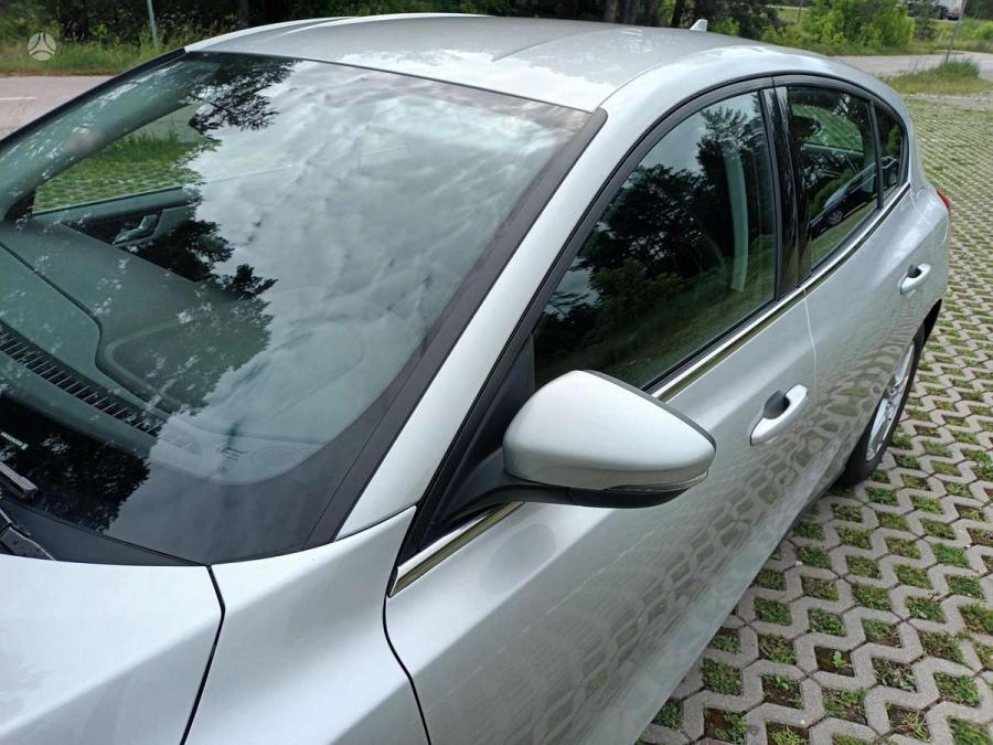Pelēks Ford Focus 2021 Viļņa, ar dzinēja tilpumu 1.50 L un nobraukumu 80 tūkst. km par 11800 €, foto 18 vietnē AUTOMOTO.COM.LV