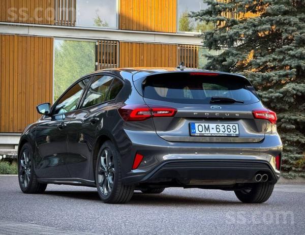 Grey Ford Focus 2023 in Riga, with an engine capacity of 1.50 L and mileage of 68 thousand km for 13500 €, photo 6 on AUTOMOTO.COM.LV