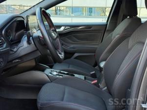 Grey Ford Focus 2023 in Riga, with an engine capacity of 1.50 L and mileage of 68 thousand km for 13500 €, photo 13 on AUTOMOTO.COM.LV