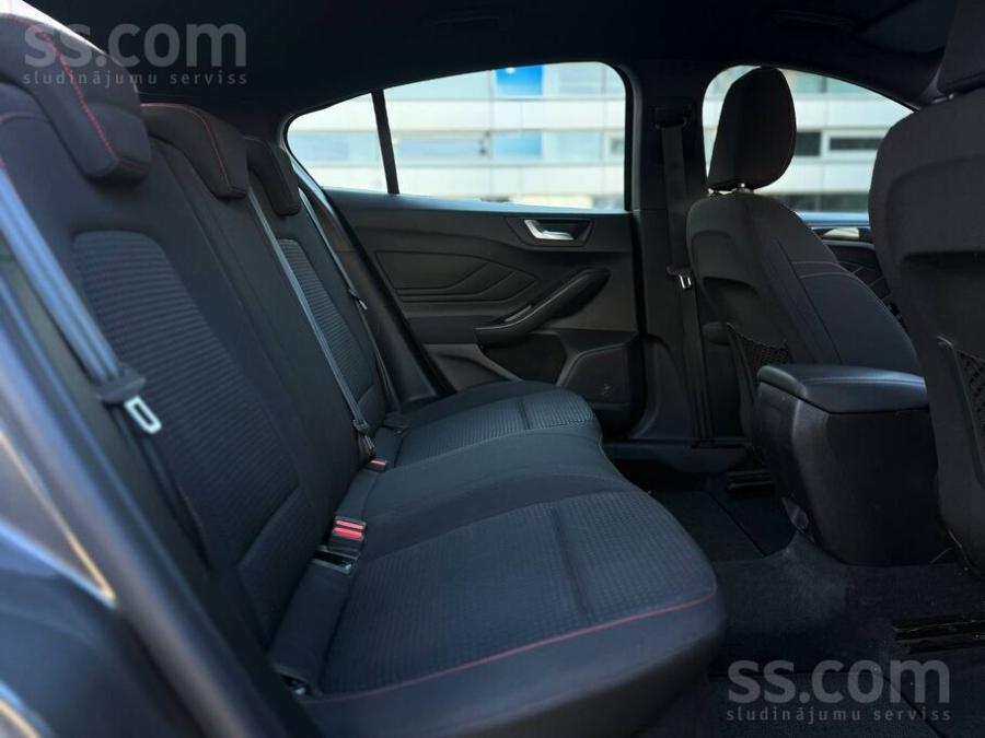 Grey Ford Focus 2023 in Riga, with an engine capacity of 1.50 L and mileage of 68 thousand km for 13500 €, photo 27 on AUTOMOTO.COM.LV