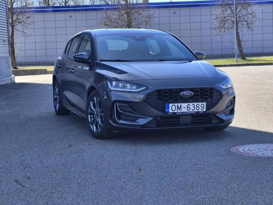 Pelēks Ford Focus 2023 Rīga, ar dzinēja tilpumu 1.50 L un nobraukumu 68 tūkst. km par 17500 €, foto 1 vietnē AUTOMOTO.COM.LV