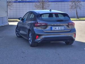 Pelēks Ford Focus 2023 Rīga, ar dzinēja tilpumu 1.50 L un nobraukumu 68 tūkst. km par 17500 €, foto 4 vietnē AUTOMOTO.COM.LV