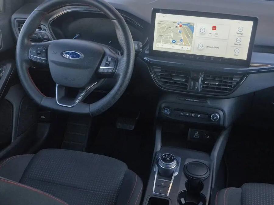 Pelēks Ford Focus 2023 Rīga, ar dzinēja tilpumu 1.50 L un nobraukumu 68 tūkst. km par 17500 €, foto 9 vietnē AUTOMOTO.COM.LV