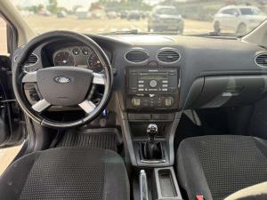 Pelēks Ford Focus 2006 Viļņa, ar dzinēja tilpumu 1.60 L un nobraukumu 400 tūkst. km par 800 €, foto 12 vietnē AUTOMOTO.COM.LV