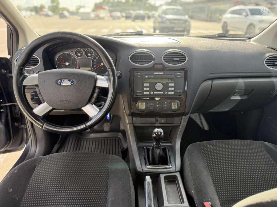 Pelēks Ford Focus 2006 Viļņa, ar dzinēja tilpumu 1.60 L un nobraukumu 400 tūkst. km par 800 €, foto 12 vietnē AUTOMOTO.COM.LV