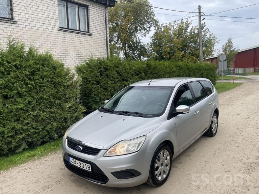 Pelēks Ford Focus 2009 Jelgava, ar dzinēja tilpumu 2.00 L un nobraukumu 353 tūkst. km par 1800 €, foto 1 vietnē AUTOMOTO.COM.LV