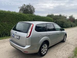 Pelēks Ford Focus 2009 Jelgava, ar dzinēja tilpumu 2.00 L un nobraukumu 353 tūkst. km par 1800 €, foto 5 vietnē AUTOMOTO.COM.LV