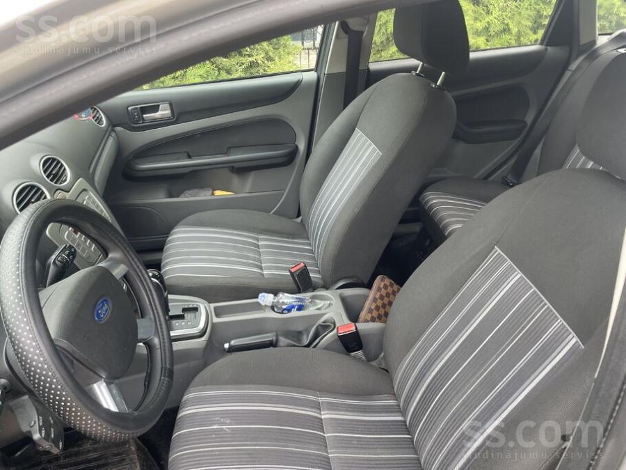 Pelēks Ford Focus 2009 Jelgava, ar dzinēja tilpumu 2.00 L un nobraukumu 353 tūkst. km par 1800 €, foto 9 vietnē AUTOMOTO.COM.LV