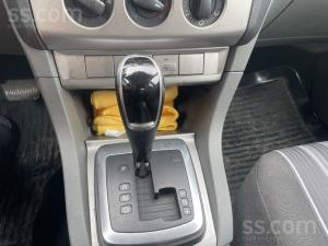 Pelēks Ford Focus 2009 Jelgava, ar dzinēja tilpumu 2.00 L un nobraukumu 353 tūkst. km par 1800 €, foto 11 vietnē AUTOMOTO.COM.LV