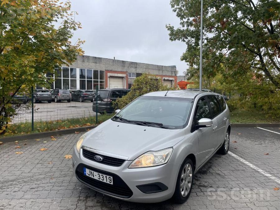 Grey Ford Focus 2009 in Jelgava, with an engine capacity of 2.00 L and mileage of 353 thousand km for 1500 €, photo 3 on AUTOMOTO.COM.LV
