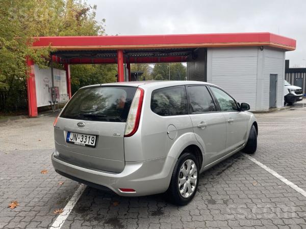 Ford Focus 2009 Jelgava vietnÄ PelÄks Ford Focus 2009 Jelgava, ar dzinÄja tilpumu 2.00 L un nobraukumu 353 tÅ«kst. km par 1500 ā¬, foto 5 vietnÄ AUTOMOTO.COM.LV
