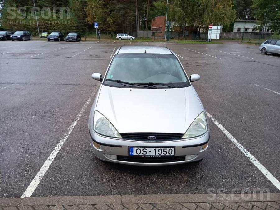 Grey Ford Focus 2000 in Ogre, with an engine capacity of 1.60 L and mileage of 126 thousand km for 1800 €, photo 5 on AUTOMOTO.COM.LV