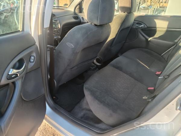 Grey Ford Focus 2000 in Ogre, with an engine capacity of 1.60 L and mileage of 126 thousand km for 1800 €, photo 9 on AUTOMOTO.COM.LV