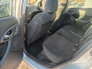 Grey Ford Focus 2000 in Ogre, with an engine capacity of 1.60 L and mileage of 126 thousand km for 1800 €, photo 9 on AUTOMOTO.COM.LV