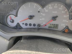 Grey Ford Focus 2001 in Rezekne, with an engine capacity of 1.60 L and mileage of 292 thousand km for 450 €, photo 5 on AUTOMOTO.COM.LV