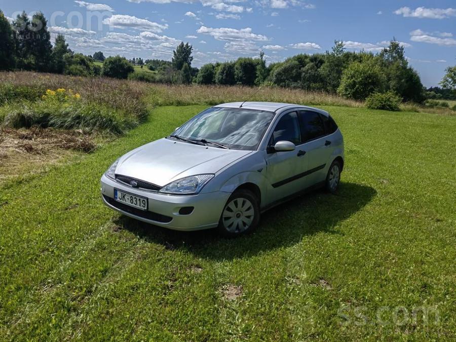 Grey Ford Focus 2001 in Rezekne, with an engine capacity of 1.60 L and mileage of 292 thousand km for 450 €, photo 7 on AUTOMOTO.COM.LV