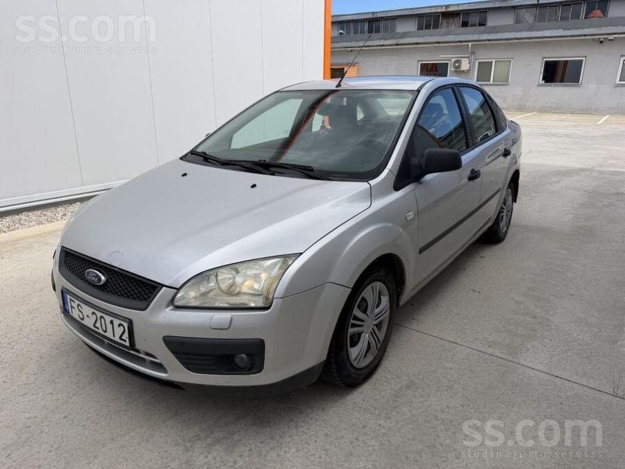 Pelēks Ford Focus 2005 Rīga, ar dzinēja tilpumu 1.60 L un nobraukumu 279 tūkst. km par 950 €, foto 1 vietnē AUTOMOTO.COM.LV