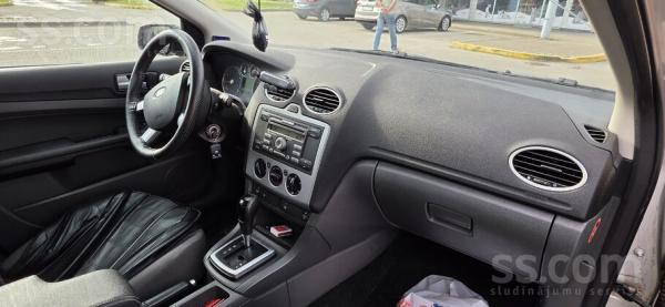 Grey Ford Focus 2007 in Riga, with an engine capacity of 1.60 L and mileage of 174 thousand km for 800 €, photo 7 on AUTOMOTO.COM.LV