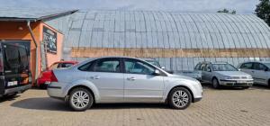 Grey Ford Focus 2007 in Valmiera, with an engine capacity of 1.60 L and mileage of 333 thousand km for 1000 €, photo 3 on AUTOMOTO.COM.LV