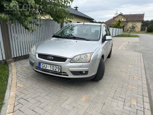 Grey Ford Focus 2007 in Riga, with an engine capacity of 1.60 L and mileage of 403 thousand km for 1000 €, photo  on AUTOMOTO.COM.LV