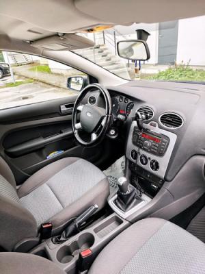 Pelēks Ford Focus 2007 Tallina, ar dzinēja tilpumu 1.60 L un nobraukumu 164 tūkst. km par 1900 €, foto 13 vietnē AUTOMOTO.COM.LV