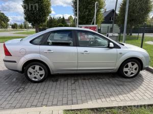 Pelēks Ford Focus 2007 Jelgava, ar dzinēja tilpumu 1.60 L un nobraukumu 183 tūkst. km par 1500 €, foto  vietnē AUTOMOTO.COM.LV