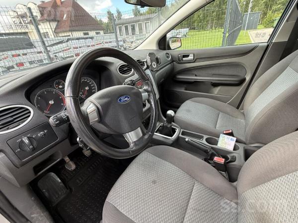 Форд Фокус 2007 в Елгава на AUTOMOTO.COM.LV Серый Форд Фокус 2007 в Елгава, объемом двигателя 1.60 л и пробегом 183 тыс. км за 1500 €, фото 7 на AUTOMOTO.COM.LV