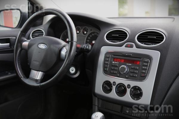 Grey Ford Focus 2007 in Riga, with an engine capacity of 1.60 L and mileage of 183 thousand km for 1295 €, photo 9 on AUTOMOTO.COM.LV