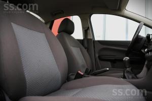 Pelēks Ford Focus 2007 Rīga, ar dzinēja tilpumu 1.60 L un nobraukumu 183 tūkst. km par 1295 €, foto 13 vietnē AUTOMOTO.COM.LV