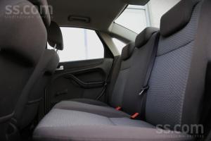 Pelēks Ford Focus 2007 Rīga, ar dzinēja tilpumu 1.60 L un nobraukumu 183 tūkst. km par 1295 €, foto 14 vietnē AUTOMOTO.COM.LV