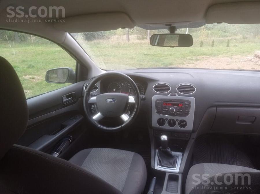 Grey Ford Focus 2007 in Tukums, with an engine capacity of 1.60 L and mileage of 195 thousand km for 990 €, photo 4 on AUTOMOTO.COM.LV