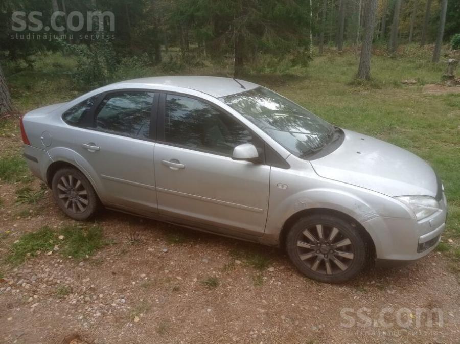 Grey Ford Focus 2007 in Tukums, with an engine capacity of 1.60 L and mileage of 195 thousand km for 990 €, photo 5 on AUTOMOTO.COM.LV