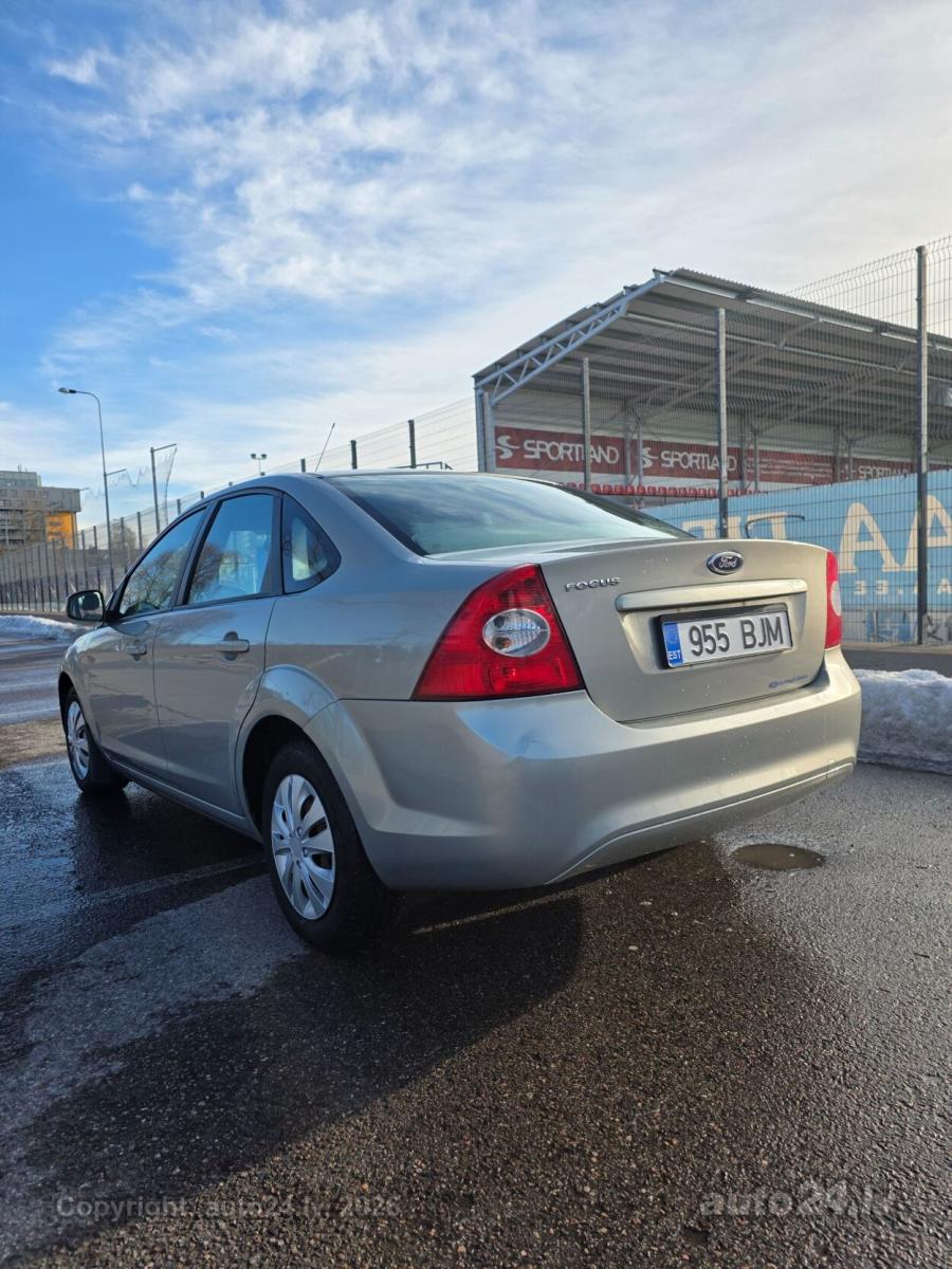 Pelēks Ford Focus 2008 Tallina, ar dzinēja tilpumu 1.60 L un nobraukumu 143 tūkst. km par 1100 €, foto 5 vietnē AUTOMOTO.COM.LV