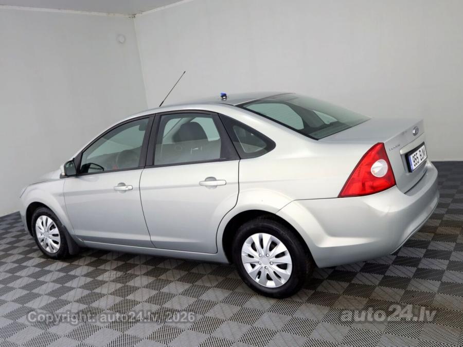 Pelēks Ford Focus 2008 Tallina, ar dzinēja tilpumu 1.60 L un nobraukumu 143 tūkst. km par 1999 €, foto 4 vietnē AUTOMOTO.COM.LV