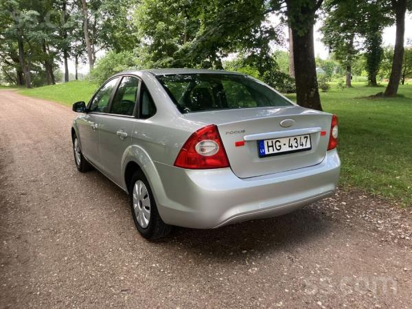 Grey Ford Focus 2008 in Jelgava, with an engine capacity of 1.60 L and mileage of 239 thousand km for 1490 €, photo 7 on AUTOMOTO.COM.LV