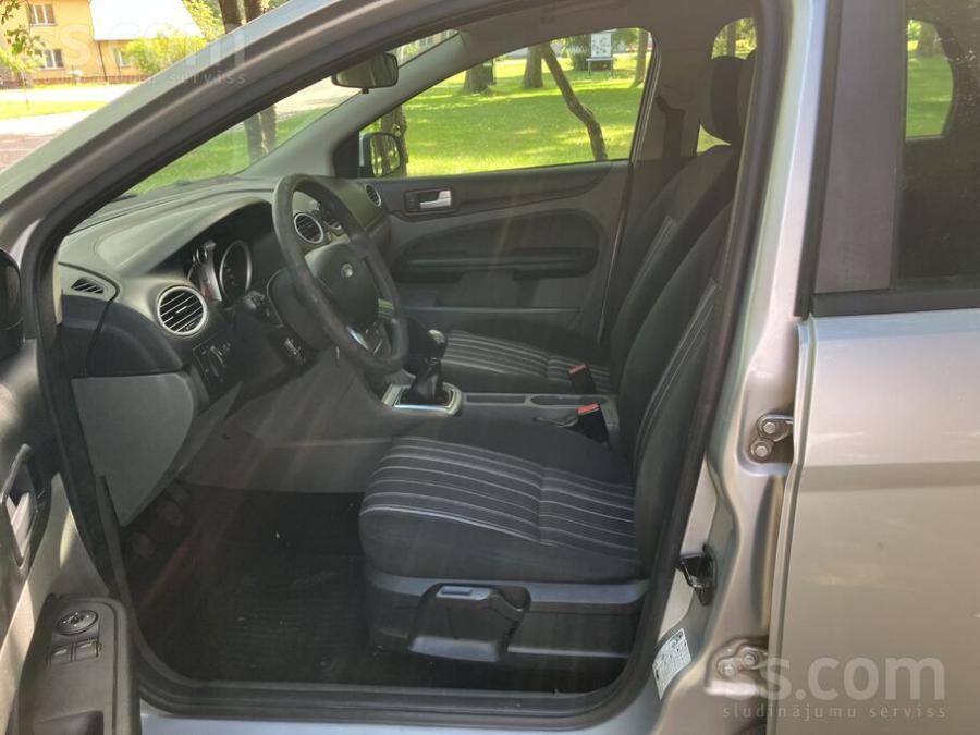 Pelēks Ford Focus 2008 Jelgava, ar dzinēja tilpumu 1.60 L un nobraukumu 239 tūkst. km par 1490 €, foto 11 vietnē AUTOMOTO.COM.LV