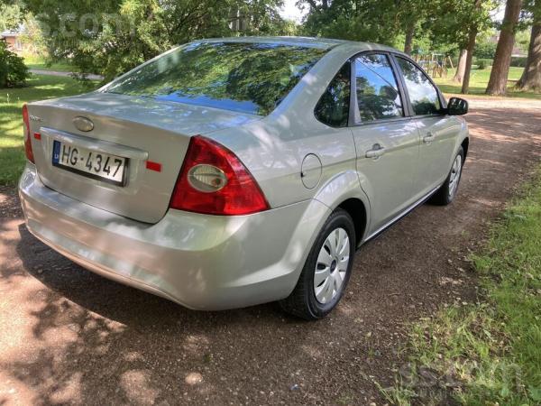 Grey Ford Focus 2008 in Jelgava, with an engine capacity of 1.60 L and mileage of 239 thousand km for 1490 €, photo 6 on AUTOMOTO.COM.LV