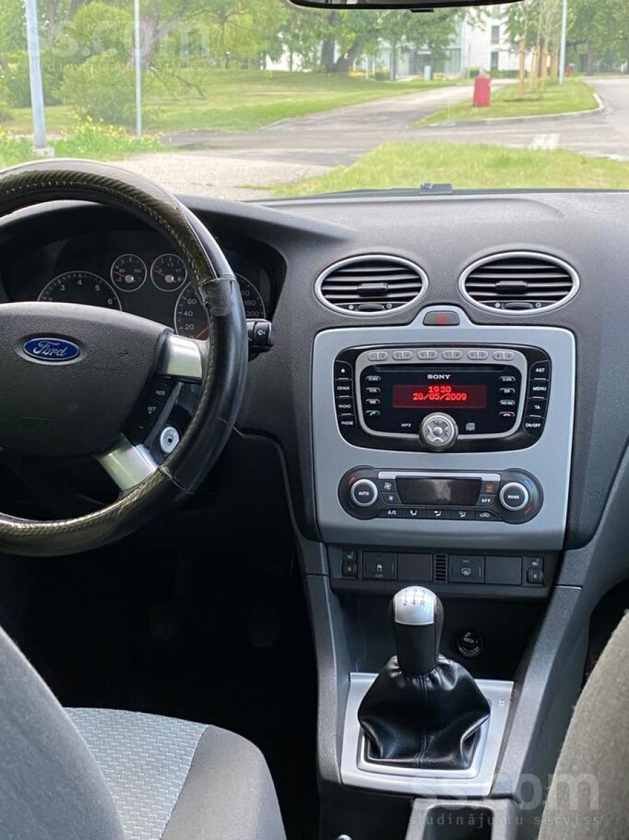 Pelēks Ford Focus 2008 Ventspils, ar dzinēja tilpumu 1.60 L un nobraukumu 192 tūkst. km par 750 €, foto 6 vietnē AUTOMOTO.COM.LV